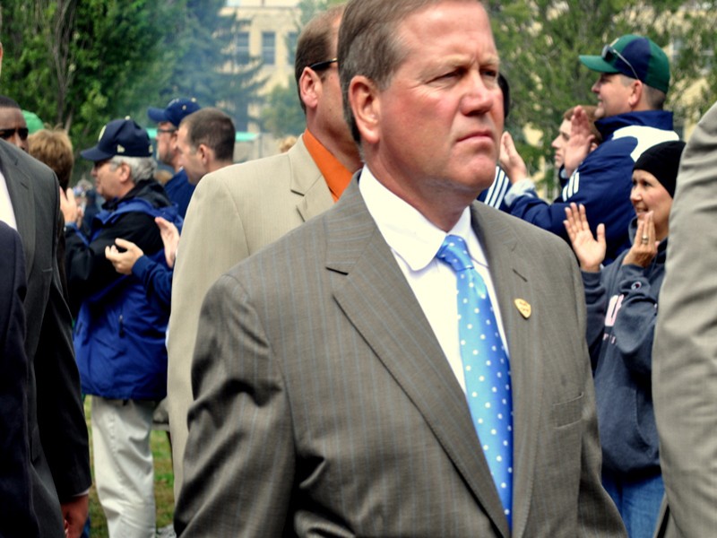 Brian Kelly: "I stand firmly in support of our players." - 95.3 MNC