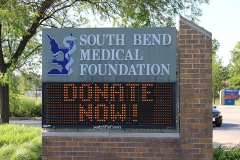 Three face charges following traffic stop - 95.3 MNC