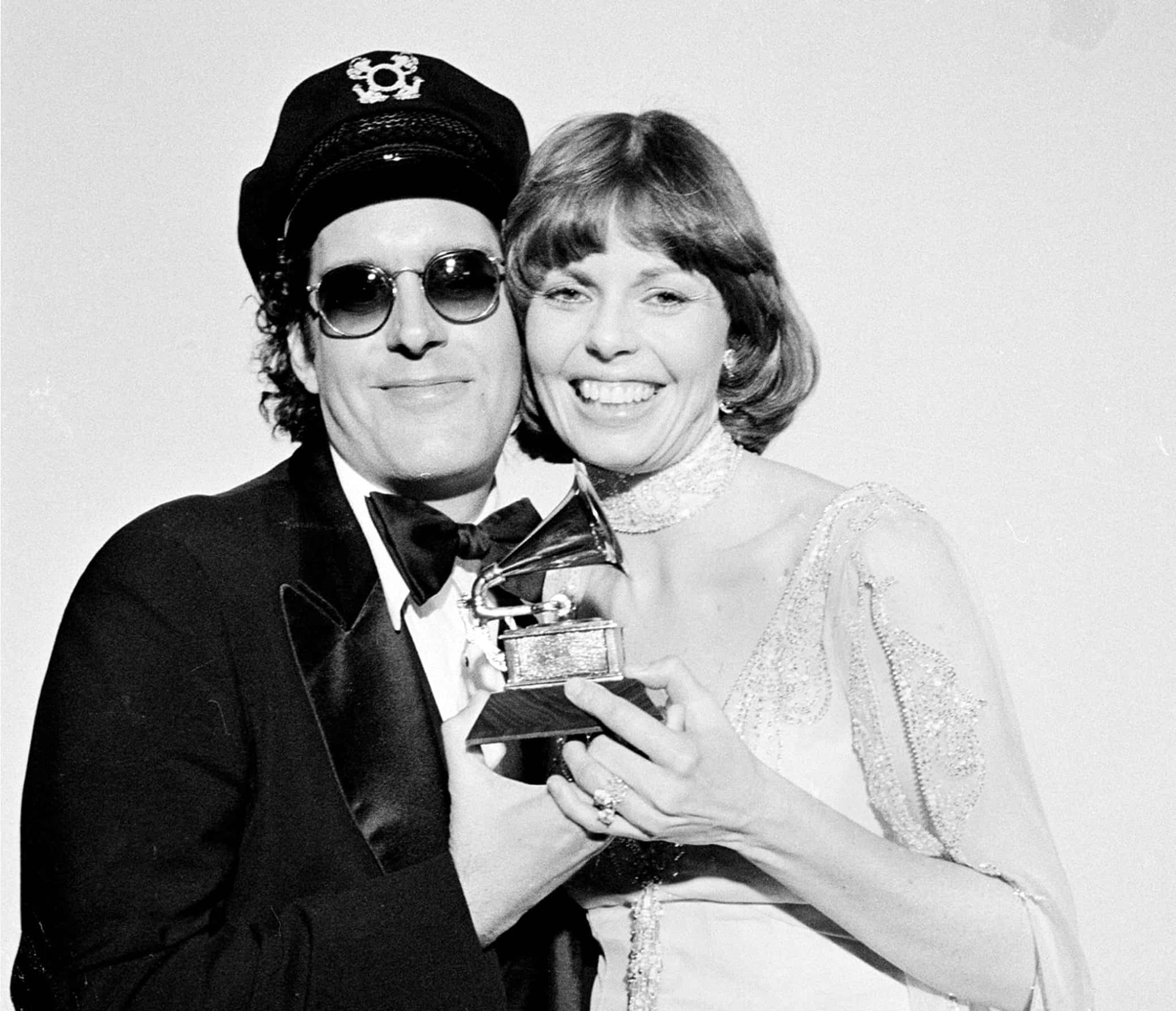 Daryl Dragon, of 'The Captain and Tennille,' dead at 76 - 95.3 MNC